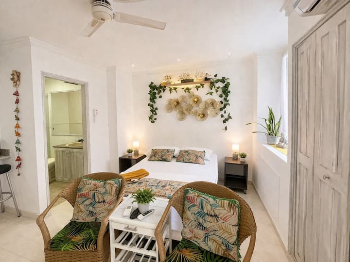 Apto A Pasos Del Mar |A/c | Balcón | Parqueadero - Santa Marta