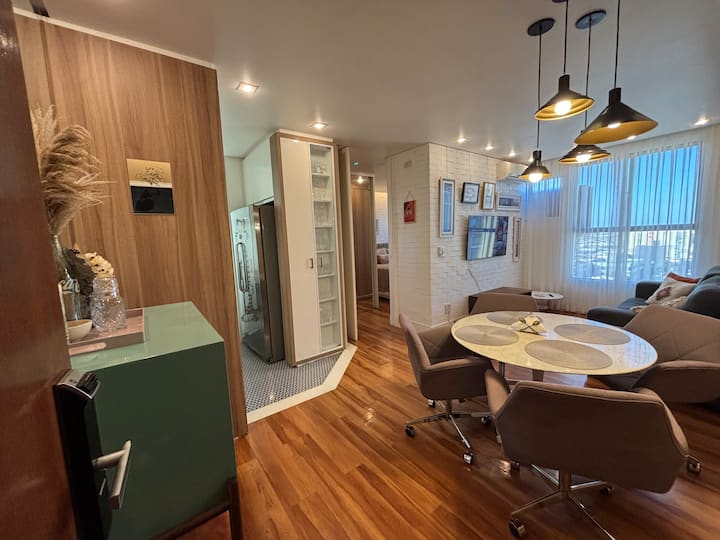 Home Sweet Home - Flat 1304- Até 4 Pessoas- Centro - Londrina