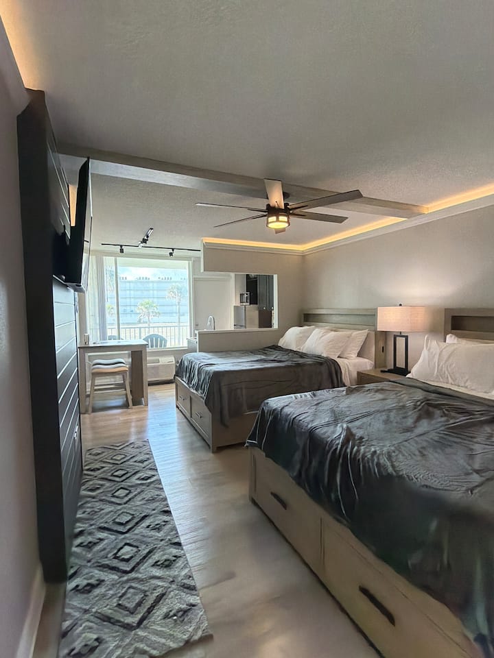 Condo On The Beach - 데이토나비치