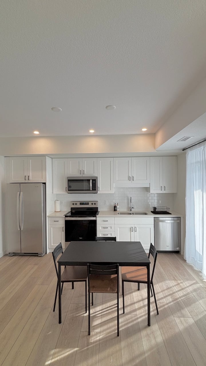 Modern Luxury 2br/ba House Near Downtown Cambridge - St. George, Canada