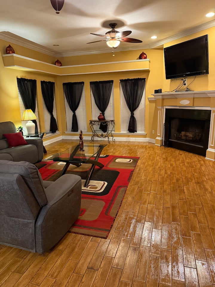 Spacious 3-bedroom, 2.5 Bath Home Away From Home! - Slidell, LA