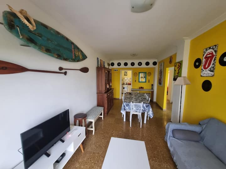 Depto. Frente Al Mar, Excelente Ubicación - Miramar