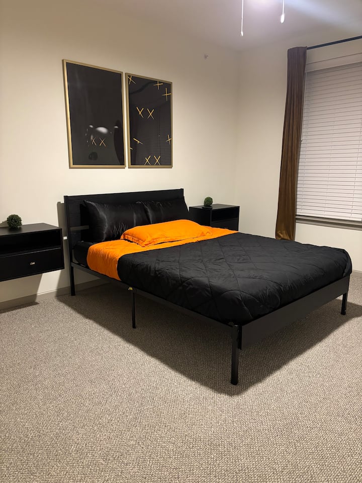 Top Floor Cozy Condo - Greenwood, IN