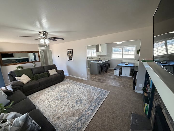 Raptor Retreat - Red Fleet State Park, Vernal