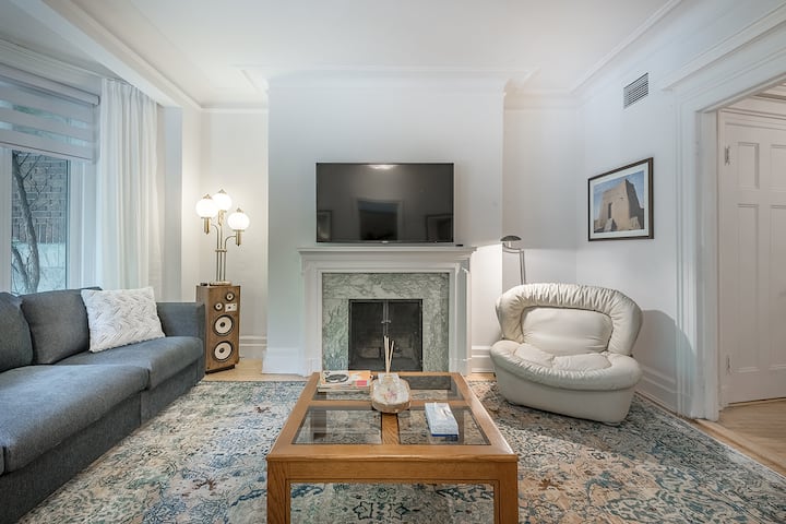 Spacious 4br/2ba Stay | Perfect For Groups | Mtl - Montreal