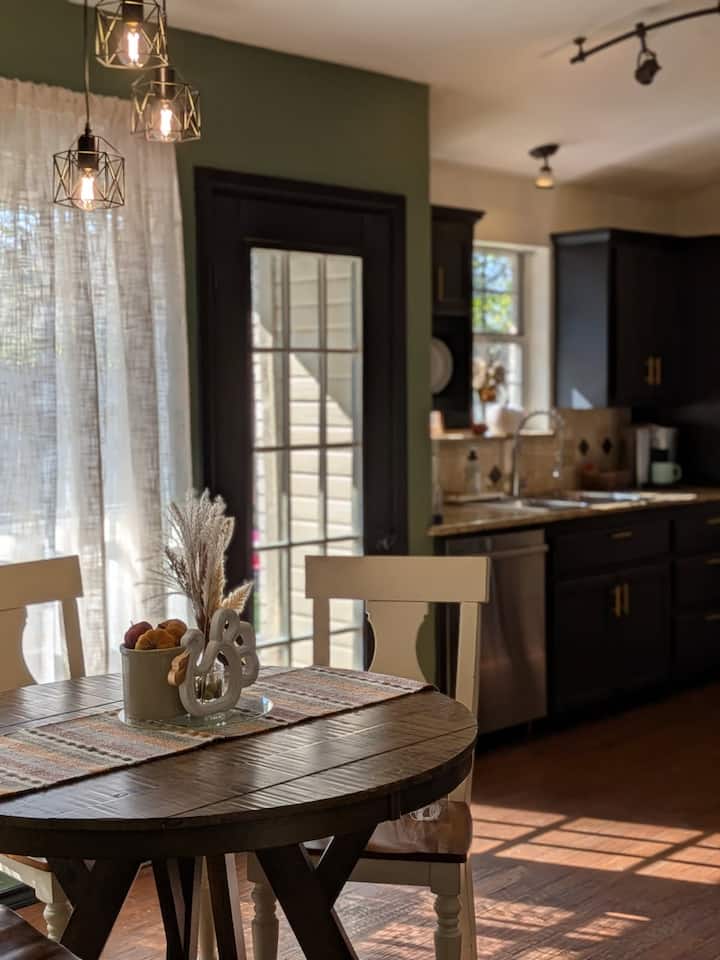 Comfort & Calm In Glen Rose - Fossil Rim Wildlife Center