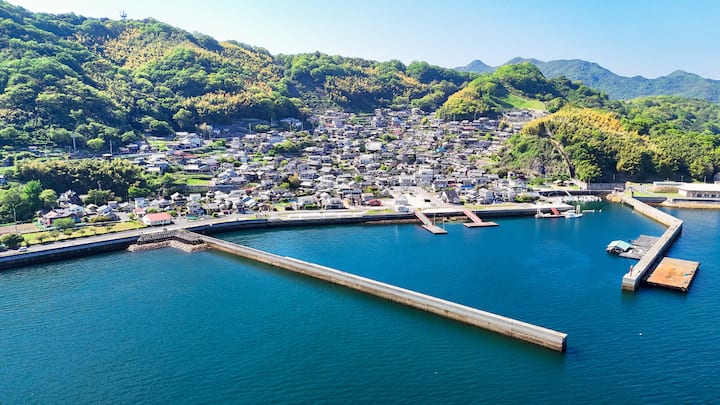 海を眺めながらのんびり時間を過ごす家 - 구레시