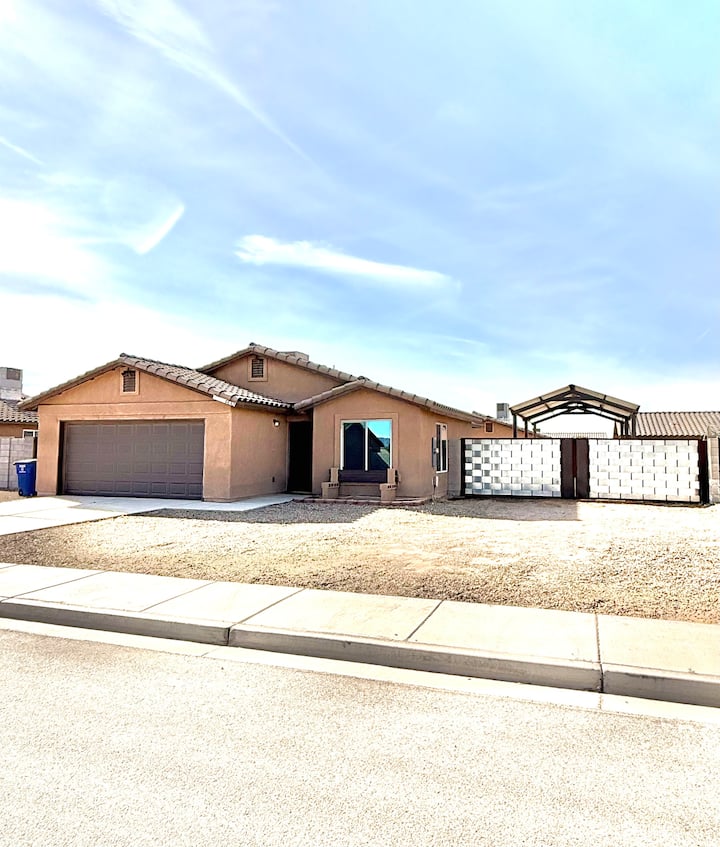 The Working Professional - Yuma