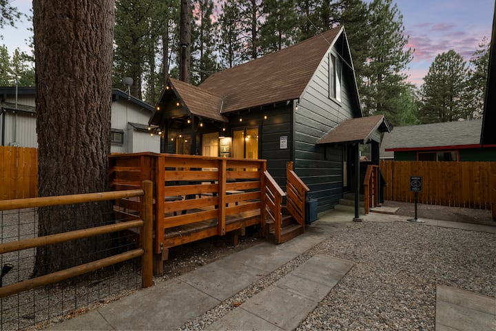 Bear And Birdie's Pet Friendly Cabin W/ Hot Tub - Snow Summit Ski Resort, CA