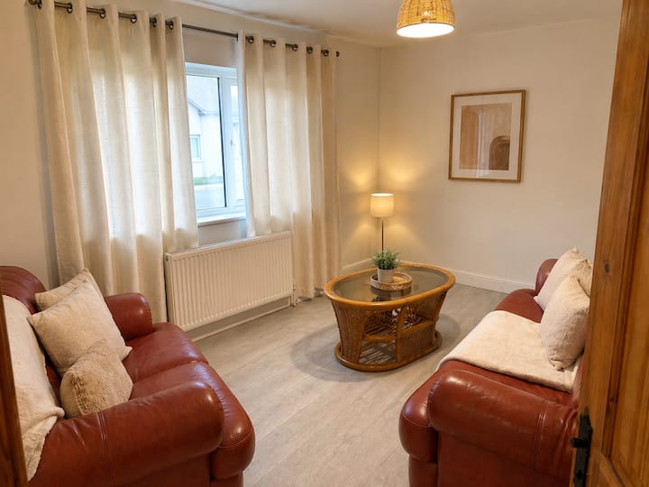 Spacious Home • Parking • Wifi • Near City - Limerick