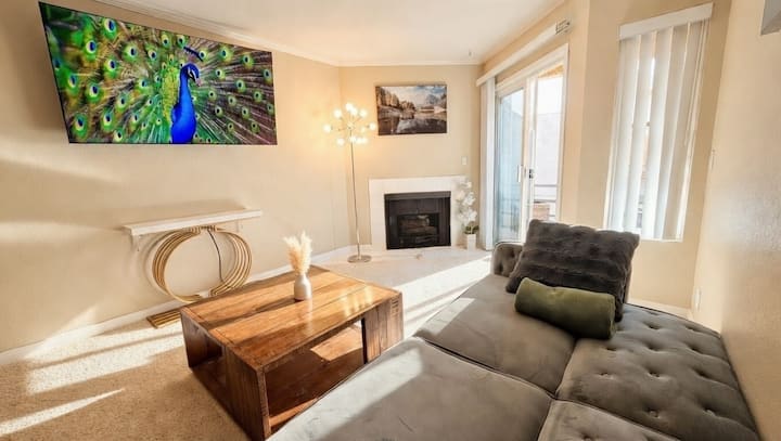 Amazing Apartment At All Hollywood Attractions ! - West Hollywood