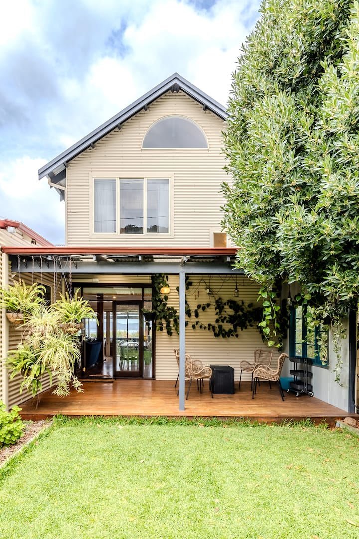 Harbour Breeze - Albany