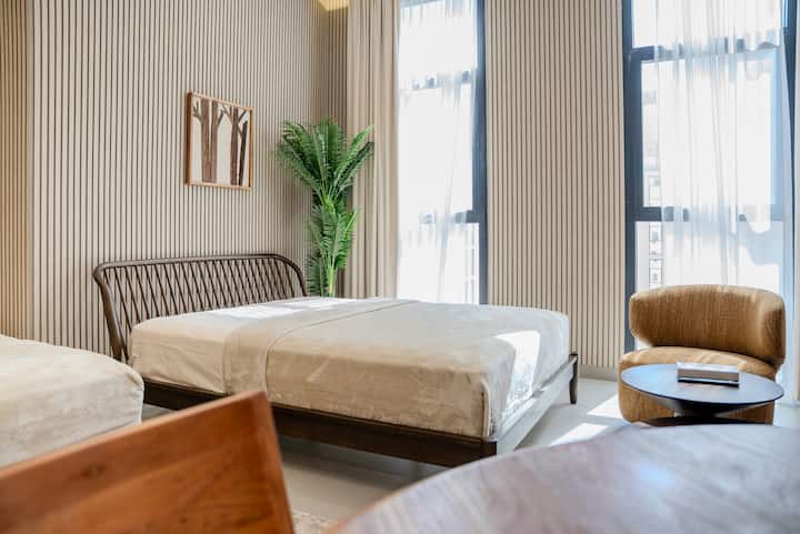 Luxury Apartment With 2 Double Beds In Al Mamsha - Sharjah