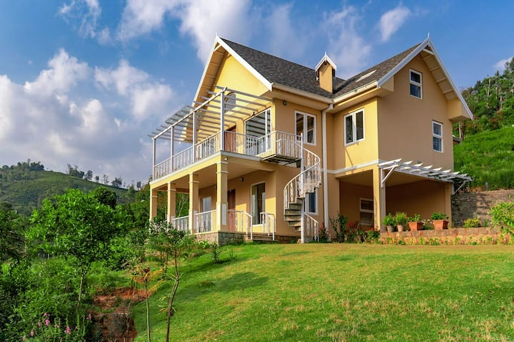 Luxury Hillside Villa In Coonoor | Pet Friendly - Coonoor