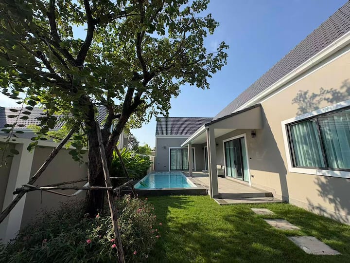 独幢精致舒适别墅带超大游泳池 - Pattaya