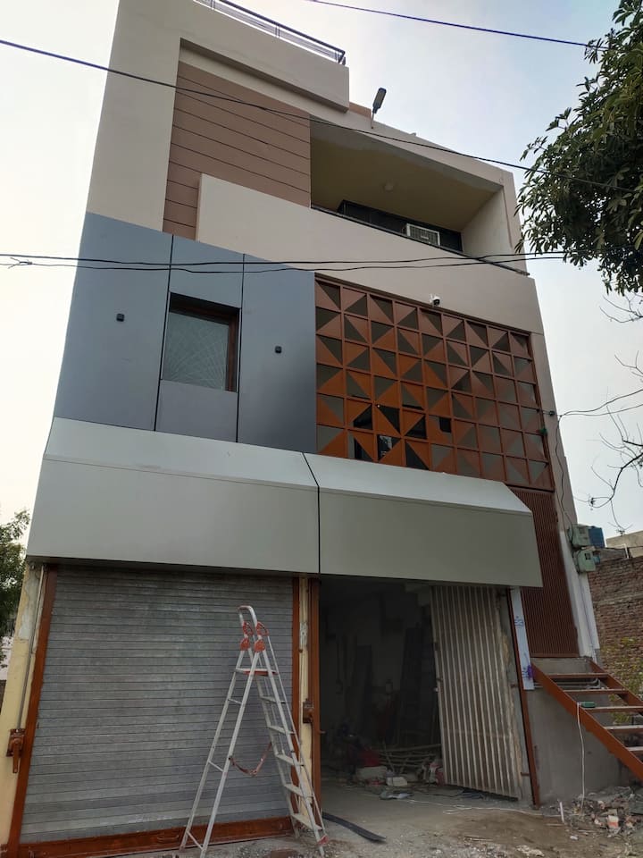 4bhk On First/second Floor - Ludhiāna