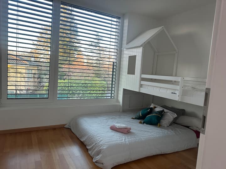 Chambre Lumineuse Et Calme – Lit Superposé Cosy - Geneva