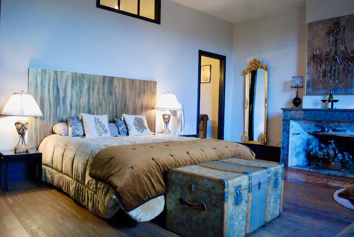 Chic & Romantique • Chambre Sévigné à Grignan - Grignan