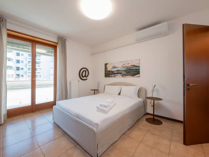 Xenia Milano - 4 Rooms Apt In Via Cassano 14 - Rozzano