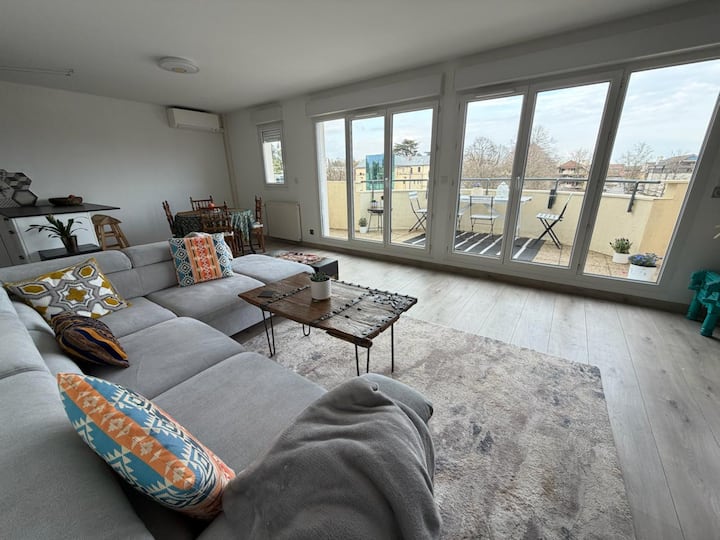 Duplex Ferney-direct Bus Geneva, Mont Blanc Views - Ferney-Voltaire