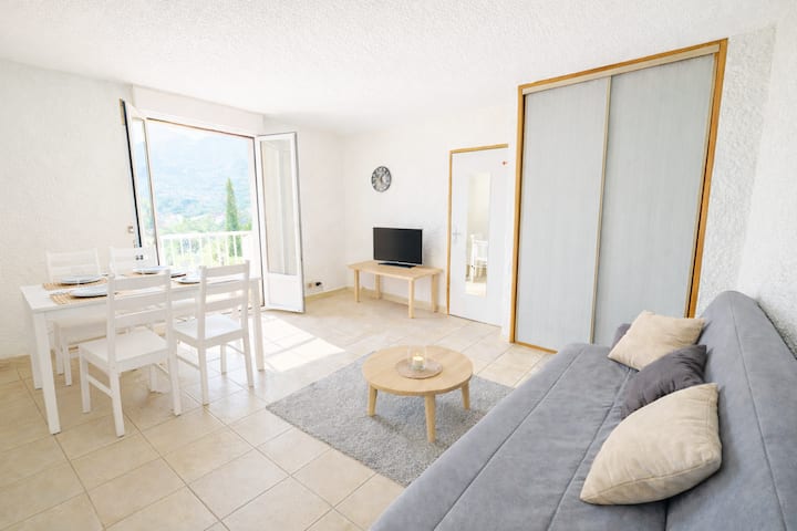 Appart Au Calme Avec Balcon Et Parking à Corte - Lac de Goria