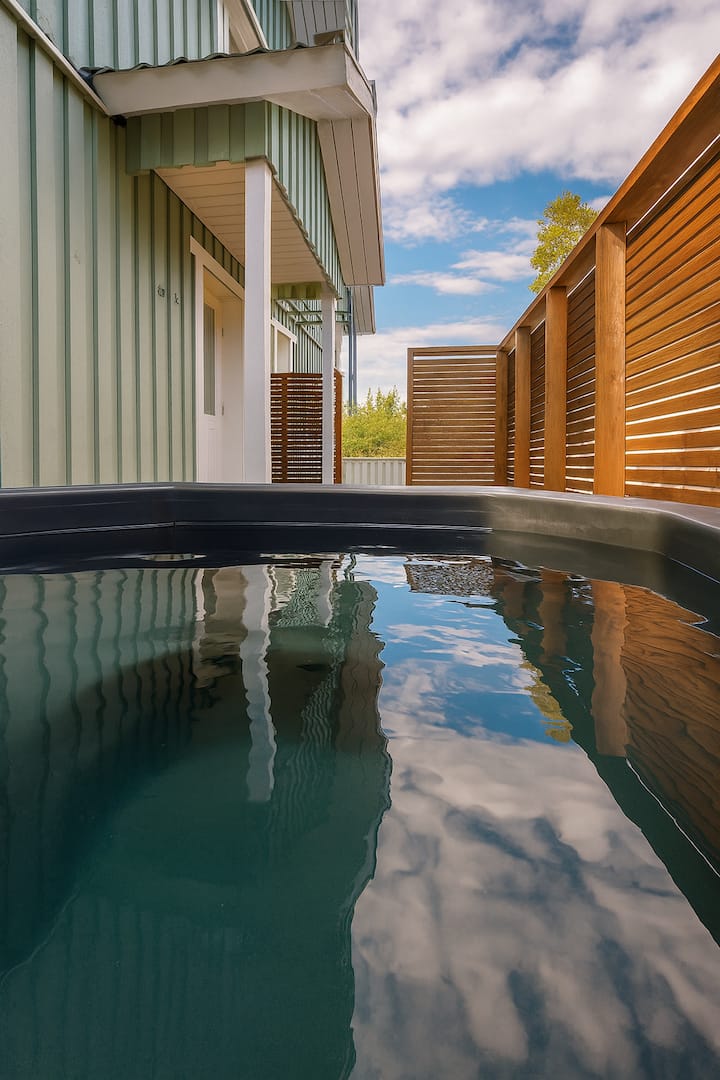 Private Hot Tub & Sauna Studio Near Airport - Vantaa