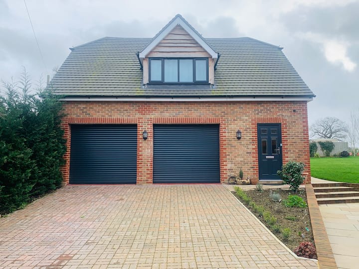 Hillside Farm Apartment - Knepp Castle Estate