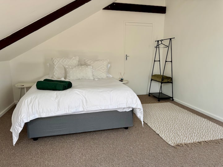 The Loft | Modern And Cosy Loft In Central Paarl - Paarl