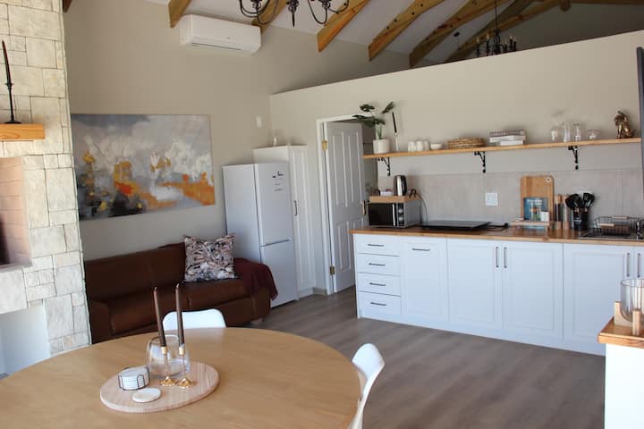 Joetsie Lodge - Zircon 2 - Lutzville