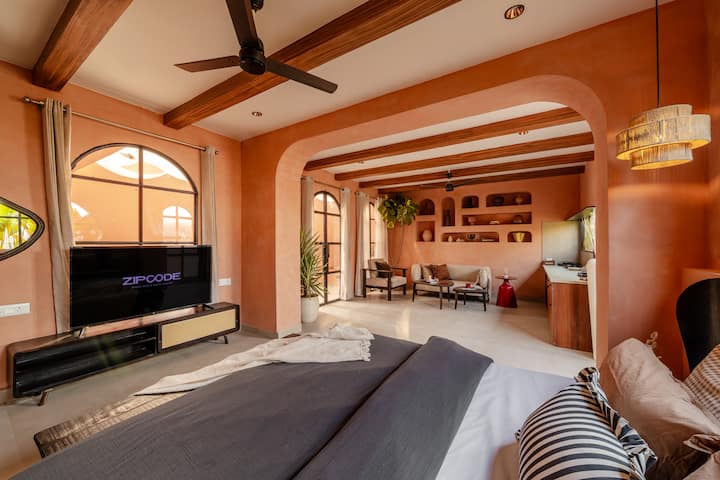 Celine Escape Sky-high Terrace Jacuzzi Suite - 