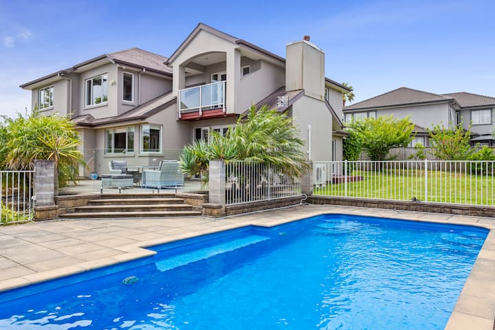 Dream Getaway W/ Pool, Spa & Sauna - Waiheke Island