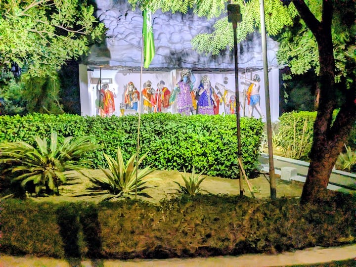 Shree Vrindavan Nestle/near Iskontmple/prem Mandir - Vrindavan