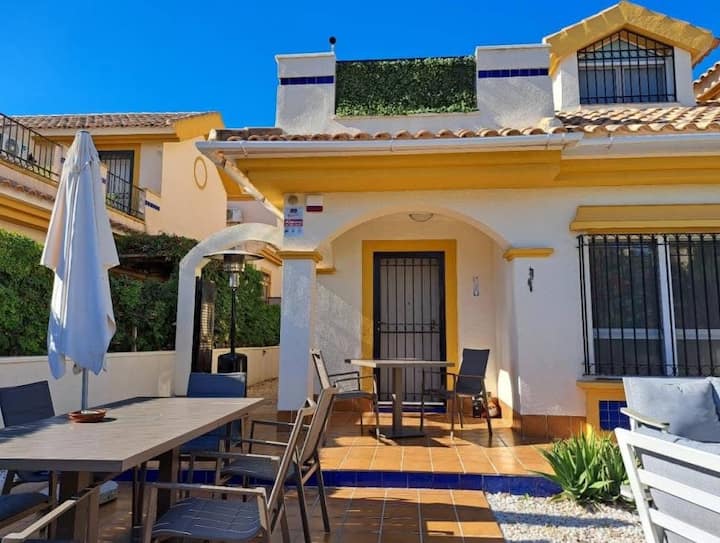 Rudys Huis - Cabo Roig