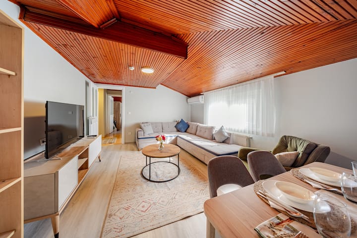 In Kadıköy Near Marmara University Göztepe Campus - Umraniye