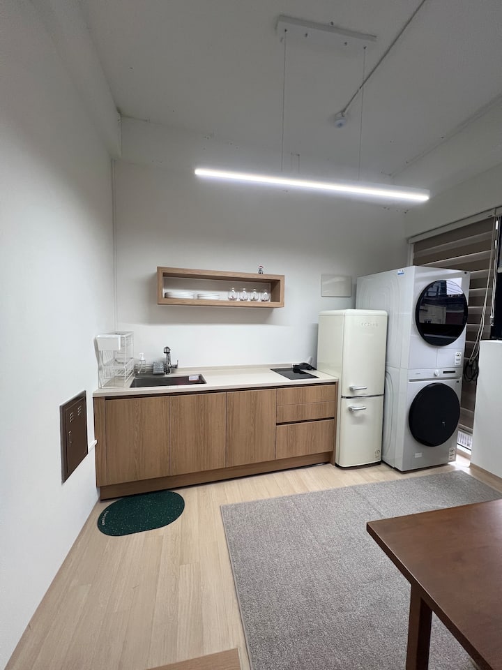 #동대문역사문화관역 3분#명동, 광화문,종로#가족+친구/관광+쇼핑 - Seoul