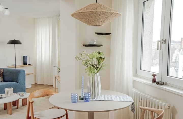 Charmante, Frisch Renovierte 1-zimmerwohnung - Berlin