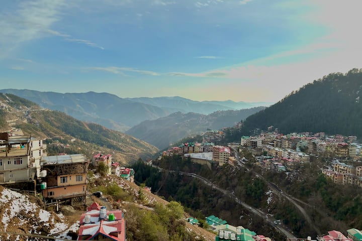 Irra Homes | 4 King Beds | Entire House - Shimla