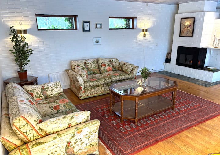 Mysigt Hus Nära Bosjökloster Slott & Golfklubb - Höör