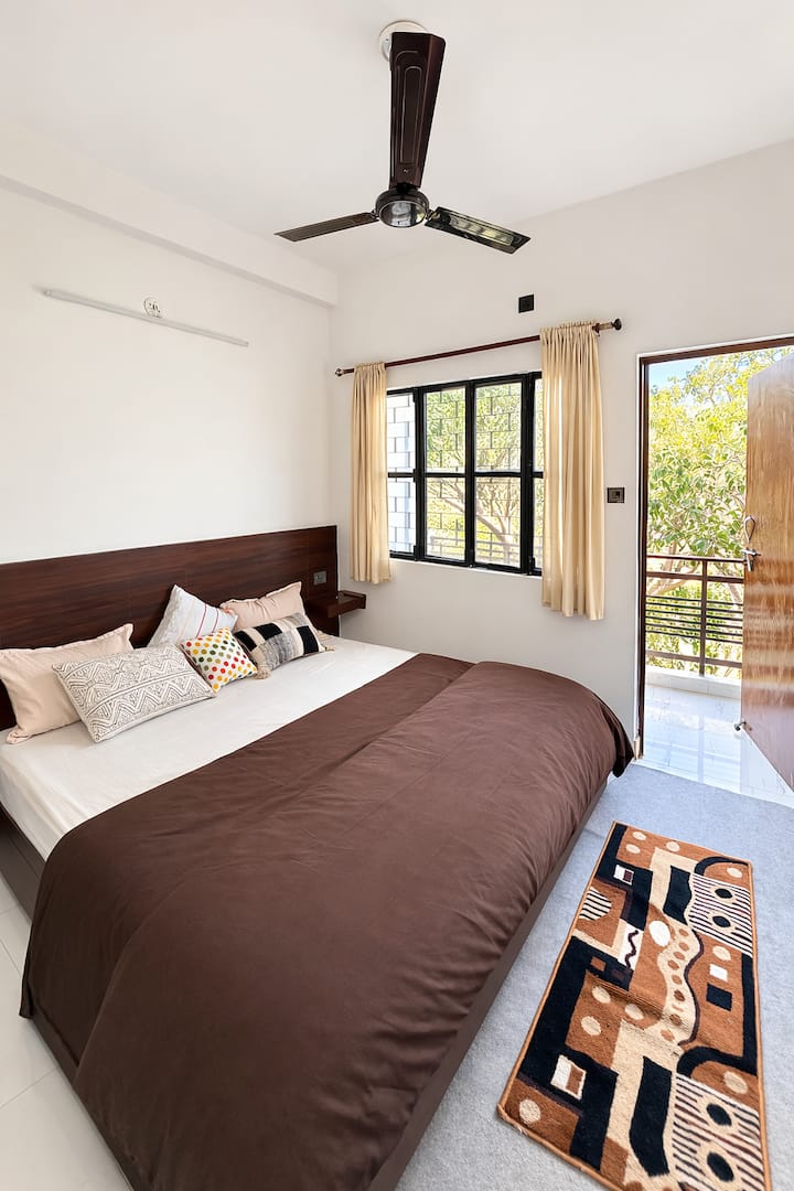 Aurovie Homes |1bhk Ganga Facing With Private Ghat - Rishikesh