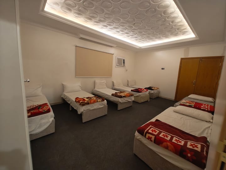 Nice Place Near To Al Harm With 20 Beds - Makkah
