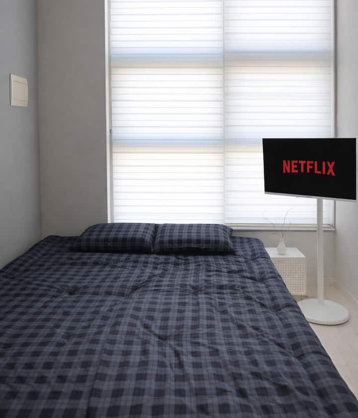 [오픈특가]12시퇴실•중앙로&교동도보2분•넷플유튜브•짐보관•3인가능 - Daegu