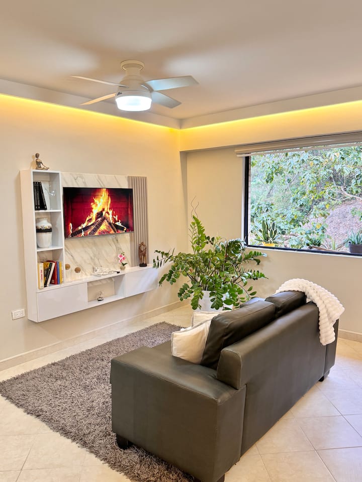 Beautiful 1br Condo W/ Full Backup Power And Wi-fi - Venezuela