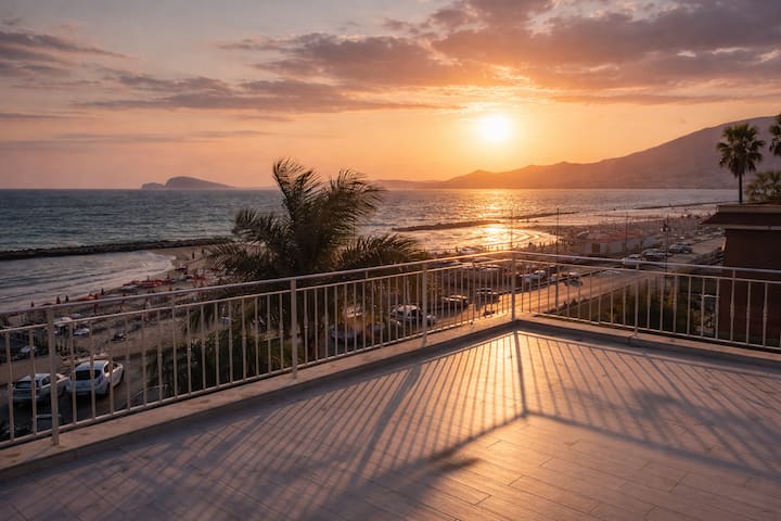 Terrazza Mediterranea - Casa Vacanze Fronte Mare - Scauri