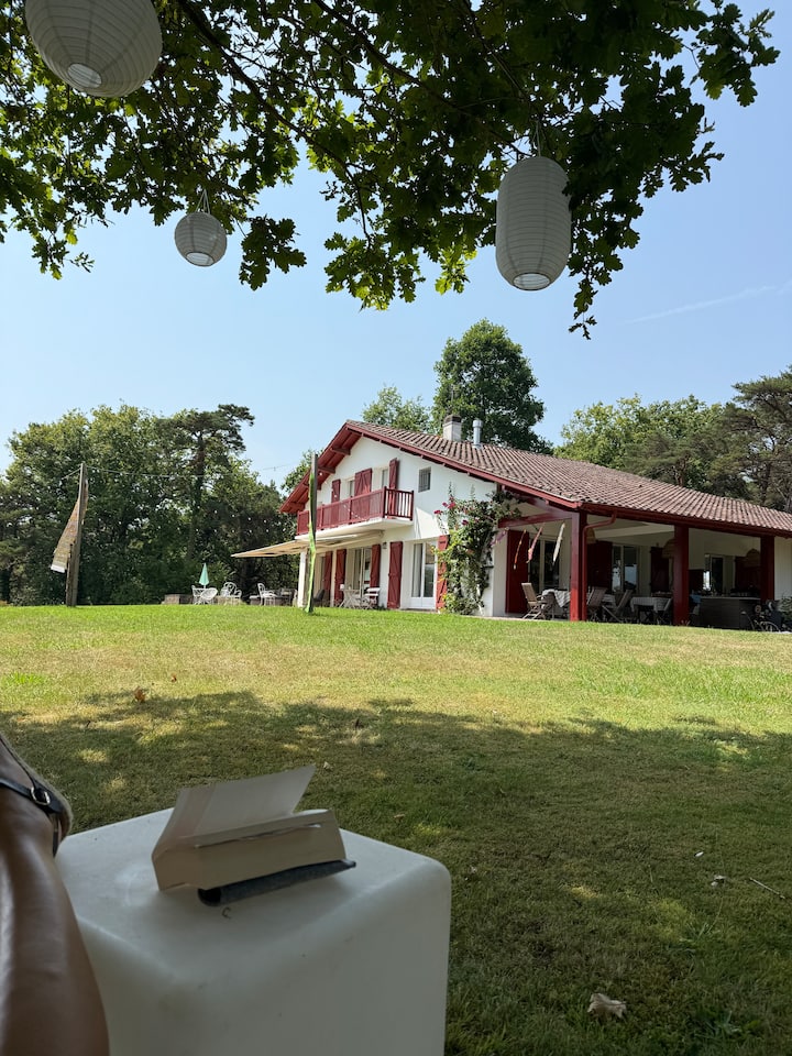 Maison Familiale -  Piscine - Tennis - Urrugne