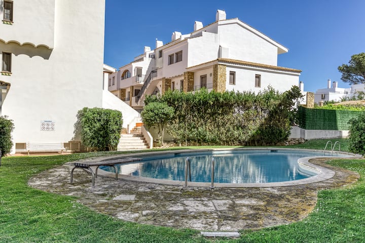Amarres Con Piscina - L'Estartit