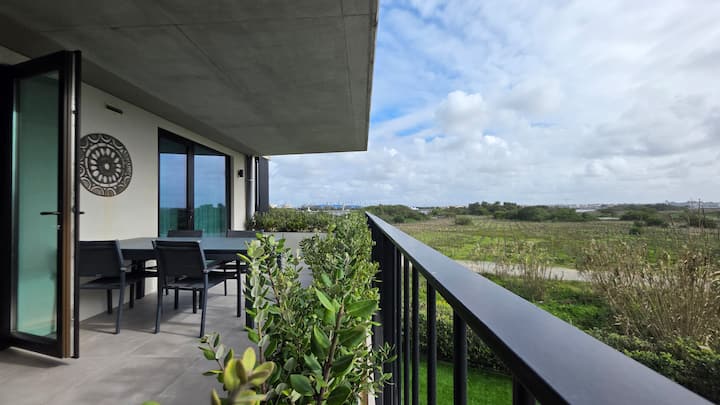 A Proa Do Moliceiro Doca — Barra Beach Pura Vida - Gafanha da Nazaré