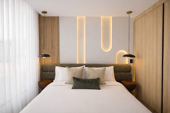 Modern Cozy Studio In La Carolina + Parking - Quito