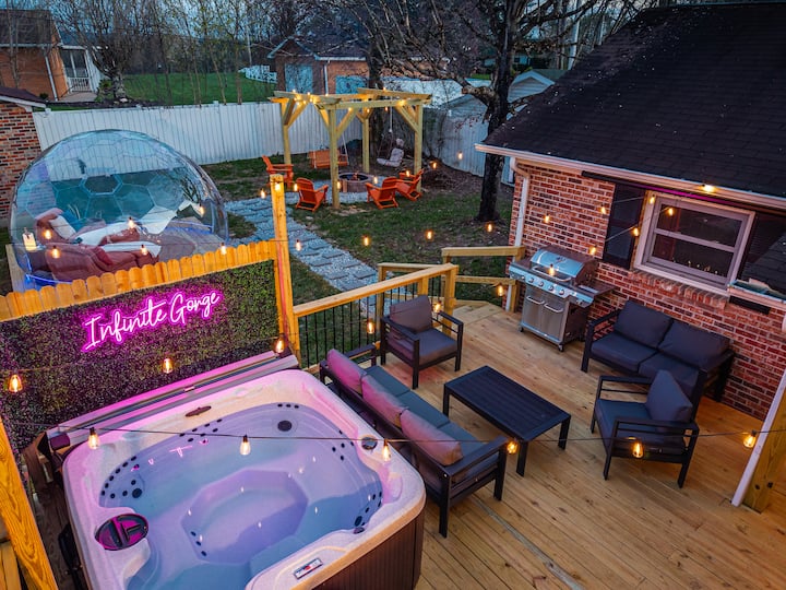 Luxe 5br Near Nrg | Stargazing Geodome & Hot Tub - Fayetteville, WV