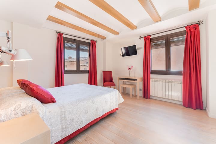 Hab3 Mora - Ottium Hotel No Asistido 100% Digital - Albarracín