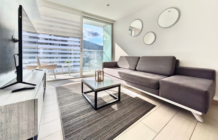 Business Suite Near Metro, Pool, Prime Area. - Quito (Ecuador)